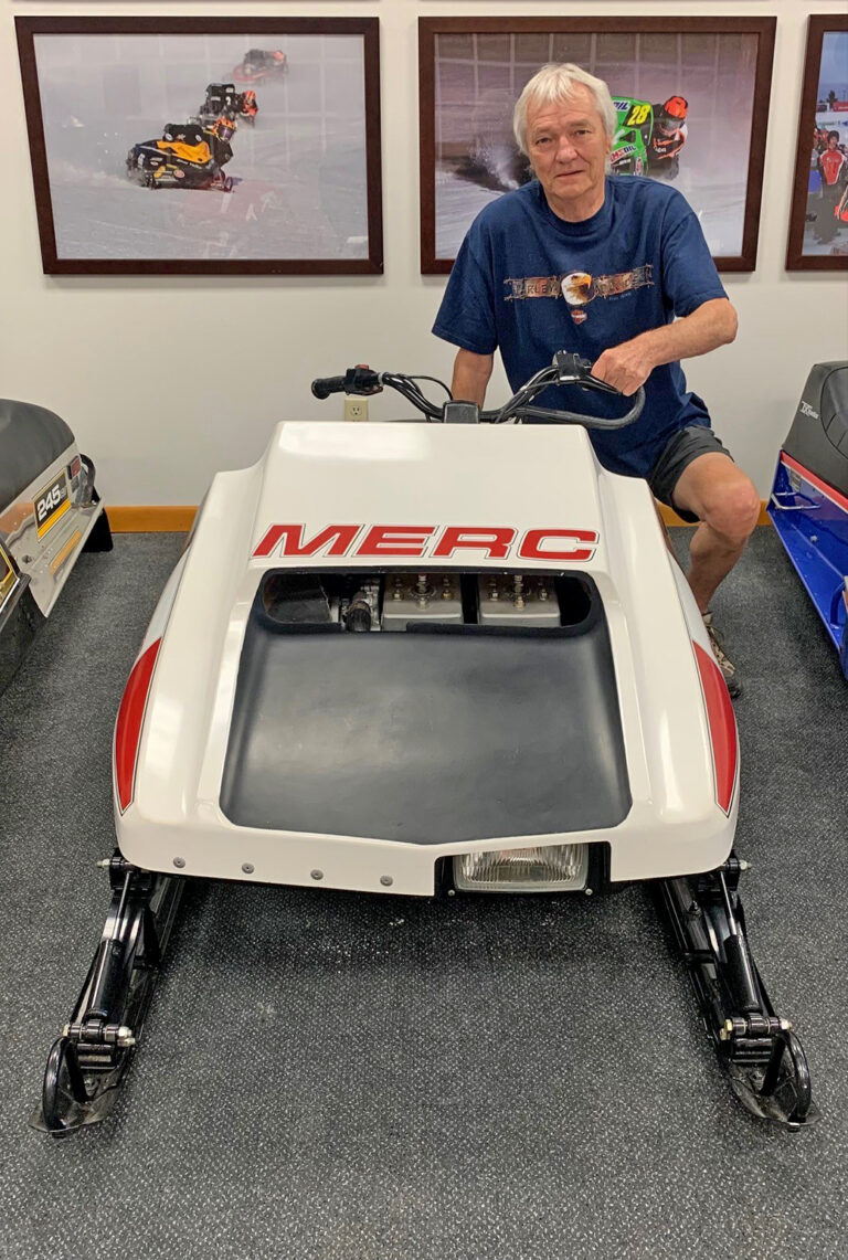 1976 Mercury Sno-Twister 440 S/T – World Snowmobile Headquarters